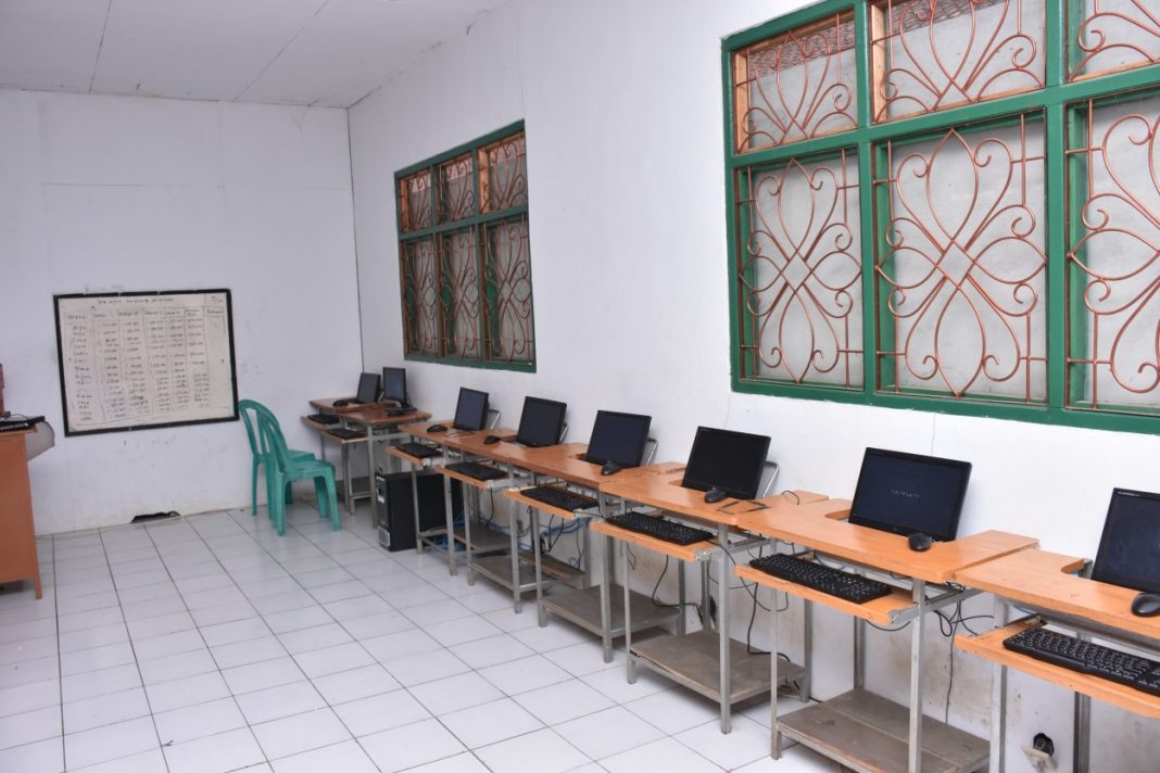 5 Tips Perawatan Laboratorium Komputer Dengan Cara yang Baik & Benar