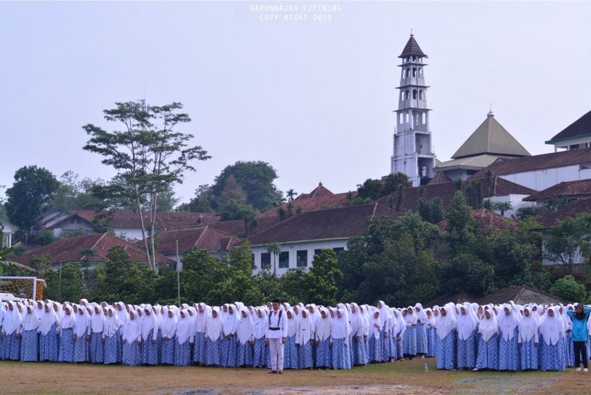 Upacara Pembukaan Darunnajah Open Ke-10 di Pesantren Darunnajah 2 Cipining