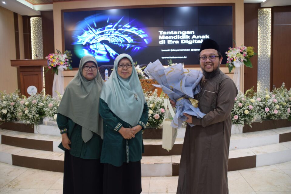 Seminar Parenting Tantangan Mendidik Anak di Era Digital Cerdas ...