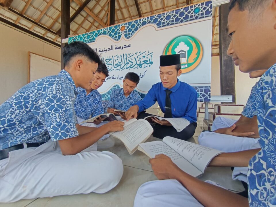 Pondok Pesantren Darunnajah 16 Lampung Peringati Hari Guru Nasional 2025